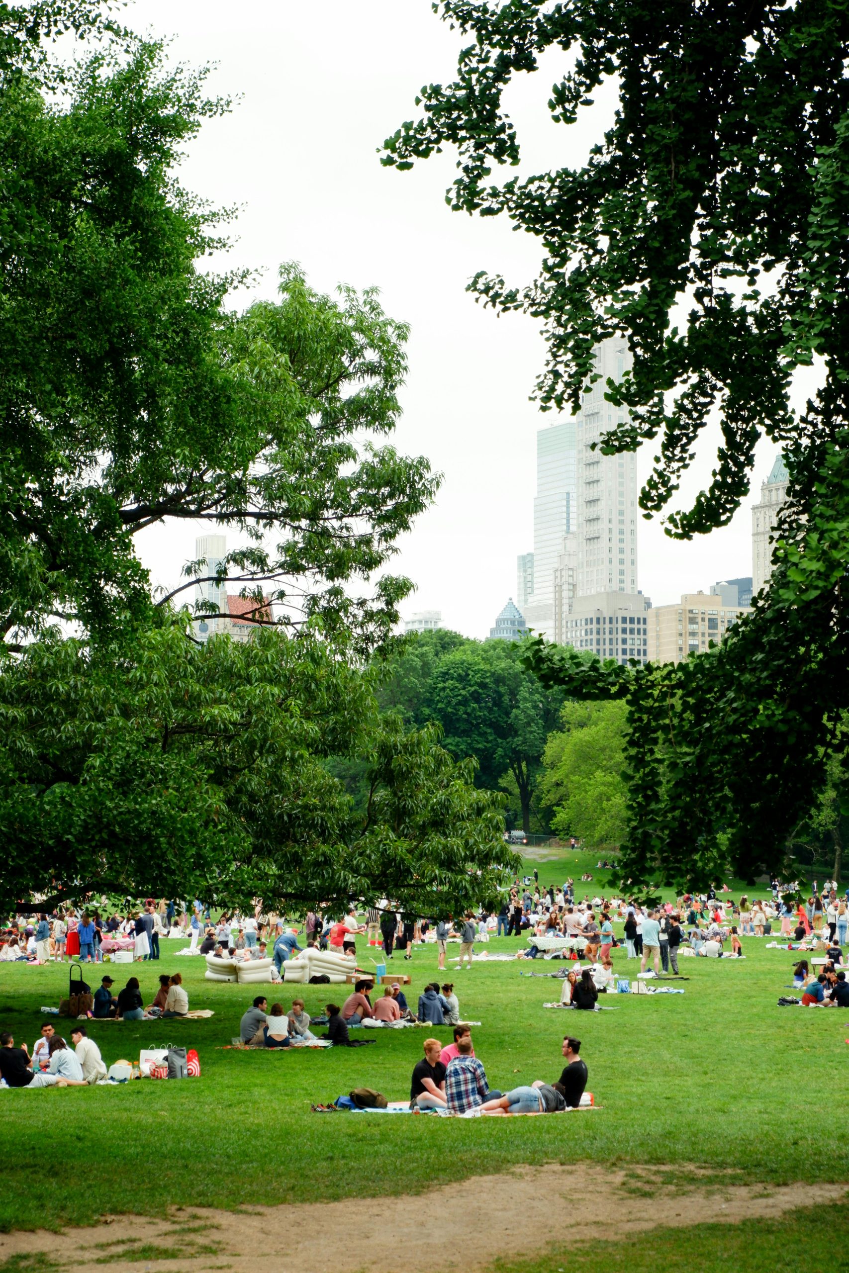 Success Starts with a Smile: Make It a Great Weekend - Mental Impressions